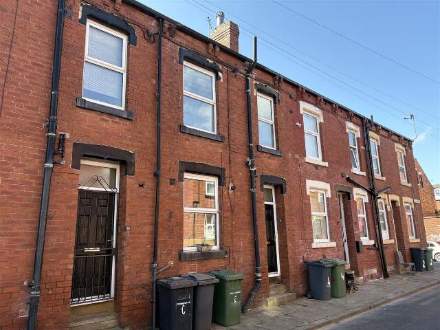 Chester Street, Armley, Leeds LS12, 2 bed terraced house to rent, £725 pcm | PrimeLocation