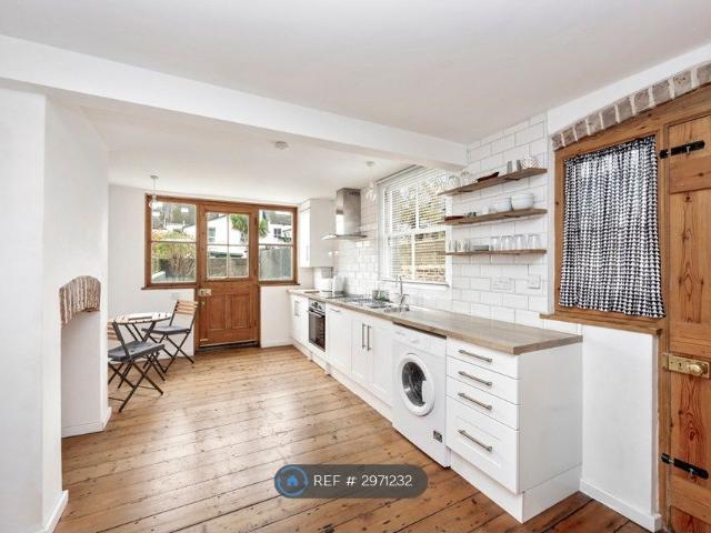Chester Terrace, Brighton BN1, 3 bed terraced house to rent, £2,700 pcm | PrimeLocation