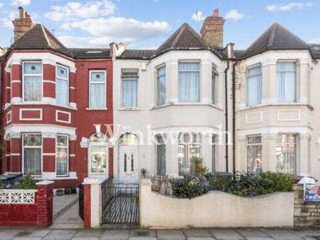 Chesterfield Gardens, London, 3 Bedroom Terraced