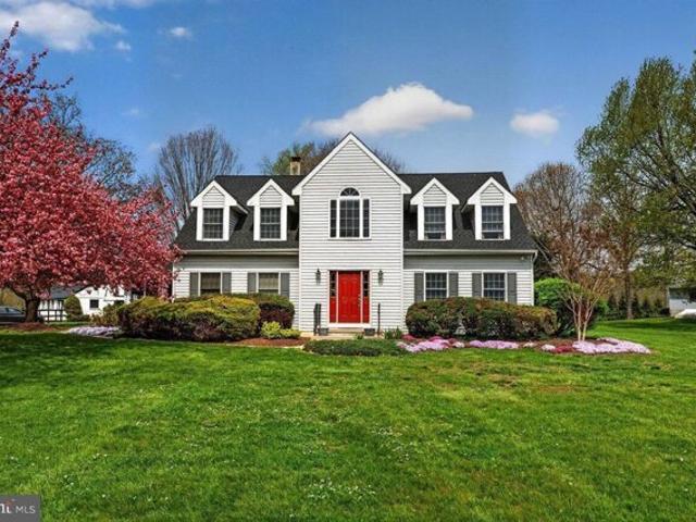 Chesterfield Georgetown Rd, Chesterfield, Farm House For