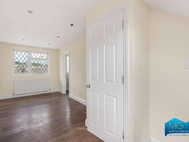 Chesterfield Road, High Barnet, Hertfordshire, EN5