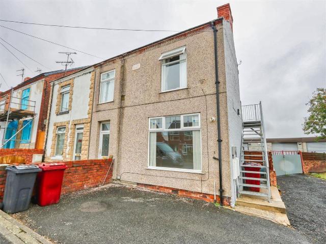 Chesterfield Road, North Wingfield S42, 2 bed flat to rent, £625 pcm | PrimeLocation