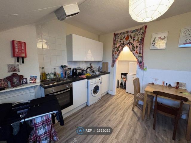 Chesterfield Road, St. Andrews, Bristol BS6, 2 bed flat to rent, £1,600 pcm | PrimeLocation