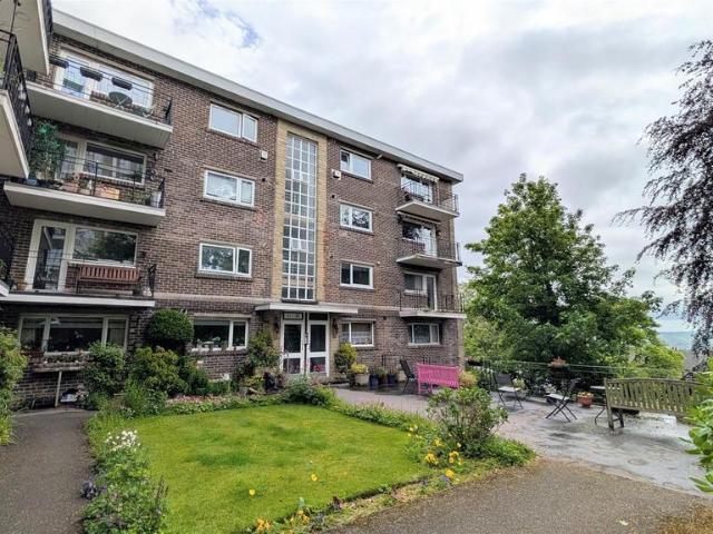 Chesterwood Drive, Broomhill, Sheffield 2 bed apartment to rent £1,000 pcm £231 pw