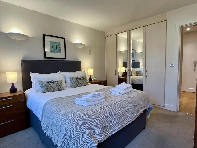 Chesterton Road, Cambridge CB4, 1 bed flat to rent, £1,860 pcm | PrimeLocation