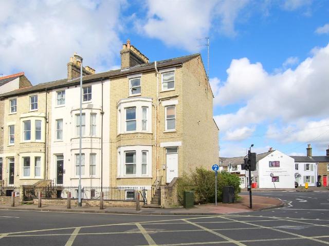 Chesterton Road, Cambridge CB4, 1 bed flat to rent, £1,275 pcm | PrimeLocation