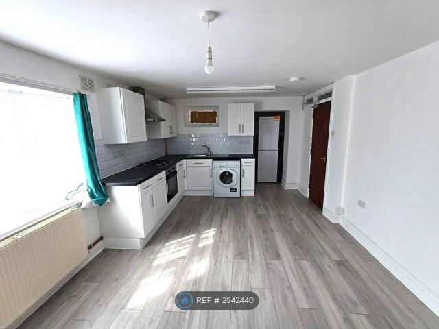 Chesterton Road, London E13, 4 bed semi detached house to rent, £3,200 pcm | PrimeLocation