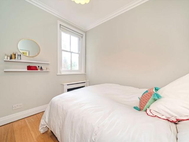 Chesterton Road, W10, London