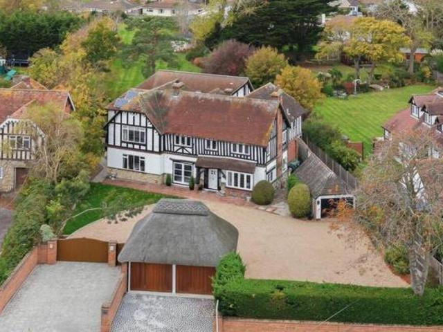Chestfield Road, Chestfield, 6 Bedroom Detached