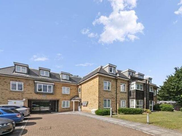 Chestlands Court, Hercies Road, 2 Bedroom Flat