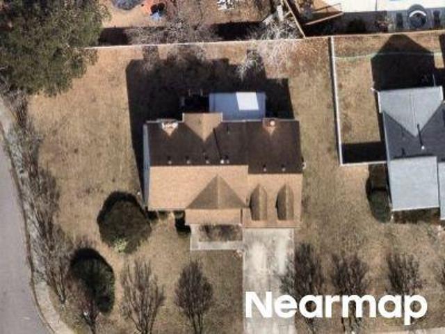 Chestwood Dr
