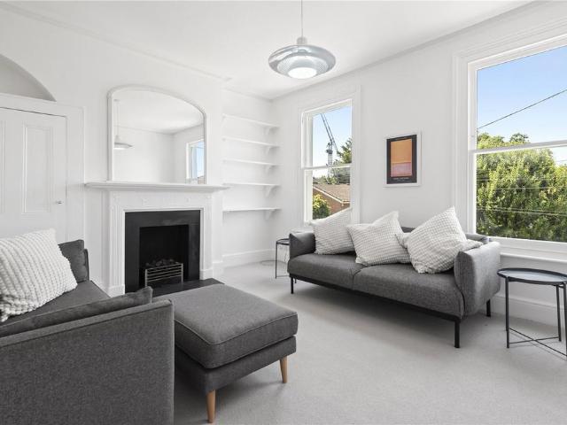 Chivalry Road, SW11 2 bed apartment to rent £2,600 pcm £600 pw