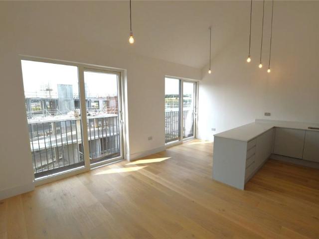 Chi Kober, North Quay, Hayle, Cornwall, TR27