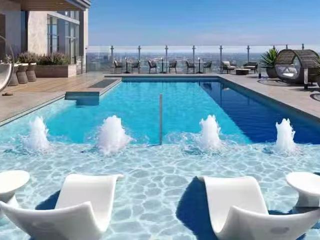 Chic and Trendy Three Bedroom Apartment: Live in Styl 213 Bra.