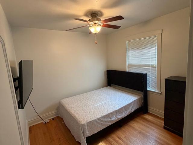 Chicago Norwood Park Home Quiet and Relaxed Env