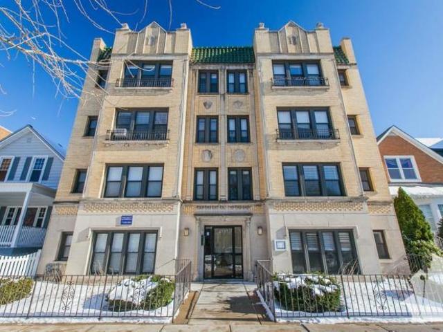 Chicago IL 60640 27072088