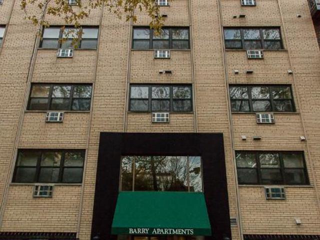 CHICAGO IL 60657 37423800