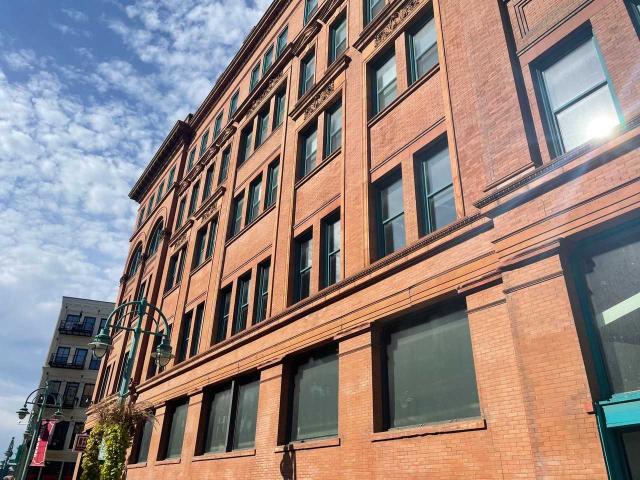 Chicago Street Lofts 1 Bedroom Apartment for Rent at 222 E Chicago St, Milwaukee, WI 53202 Historic Third Ward