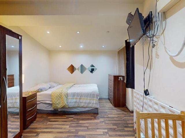 Chichele Road, London NW2 Studio to rent £1,219 pcm £281 pw