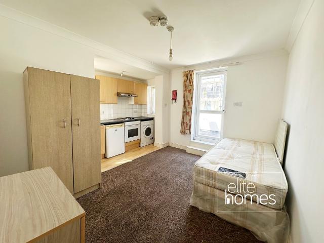Chichester Road, Edmonton N9, Studio to rent, £1,100 pcm | PrimeLocation