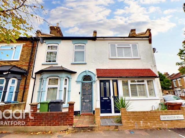 Chichester Road Leytonstone E11 3 bed terraced house to rent £2,250 pcm £519 pw