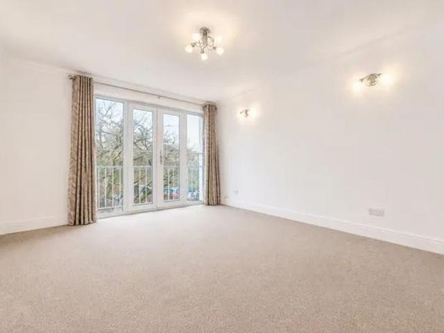 Chichester 2 bedroom flat to rent