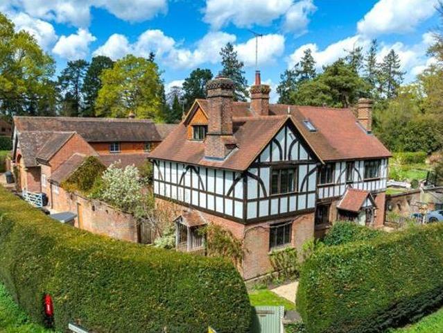 Chiddingfold, Petworth Road, Godalming, 4 Bedroom Semi detached