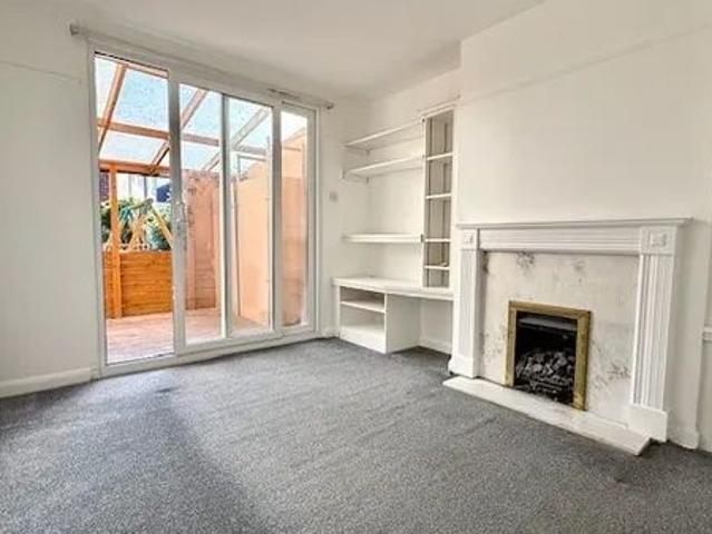 Chigwell IG6, Property for rent