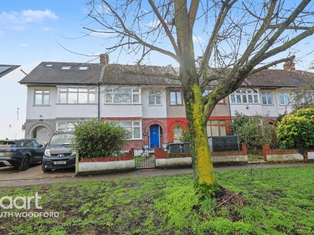 Chigwell Road, WOODFORD GREEN 4 bed terraced house to rent £2,700 pcm £623 pw