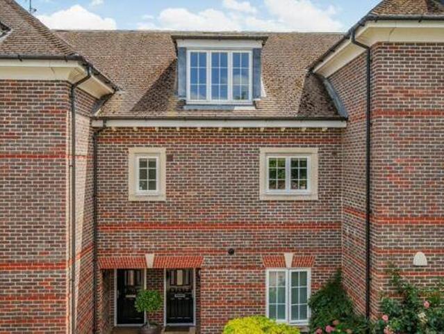 Chilbolton Avenue, The Gables Chilbolton Avenue, 2 Bedroom Maisonette