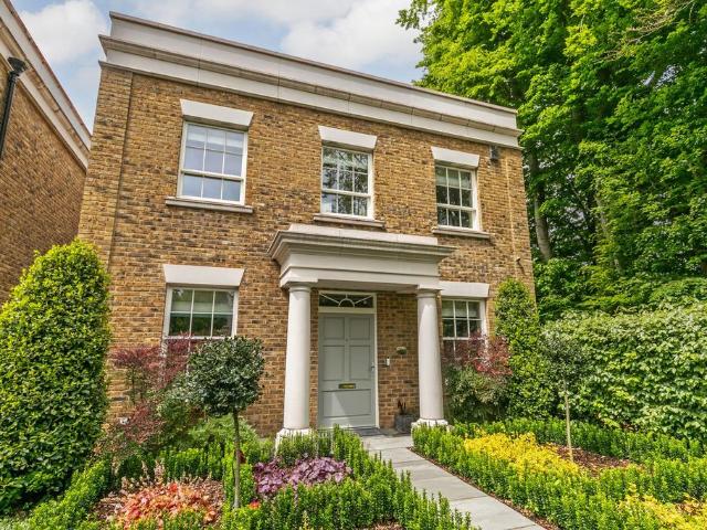 Chilbolton Avenue, Winchester, SO22 4 bed detached house to rent £5,250 pcm £1,212 pw