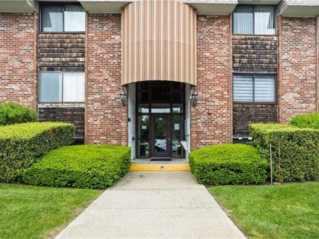 Child St Apt B, Warren, Condo For Sale