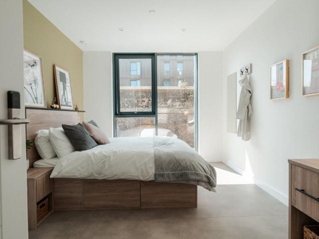Childers Street, Surrey Quays SE8, 1 bed flat to rent, £1,946 pcm | PrimeLocation