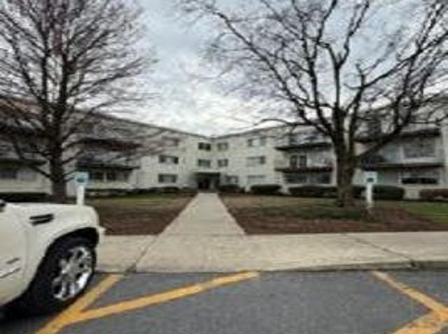 Chillum Rd Apt 206
