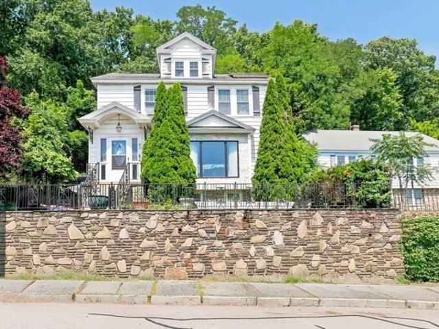 Chilmark, Worcester, Home For Sale