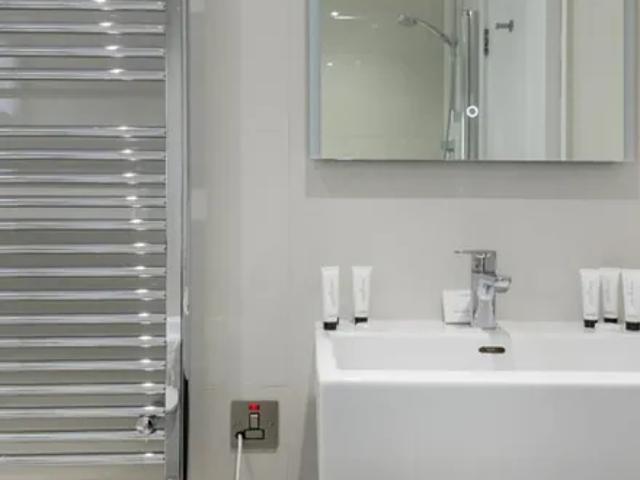 Chilworth Court, 125 129 Gloucester Terrace, London, W2 6DX, United Kingdom | 2 bed apartment for rent #154574857 | Rentberry