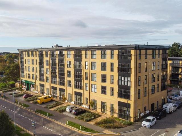Chilton House, Giles Crescent, Stevenage 1 bed flat to rent £1,150 pcm £265 pw