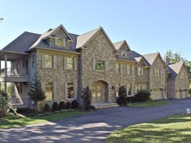 Chilton Rd, Chester Township, Home For Sale