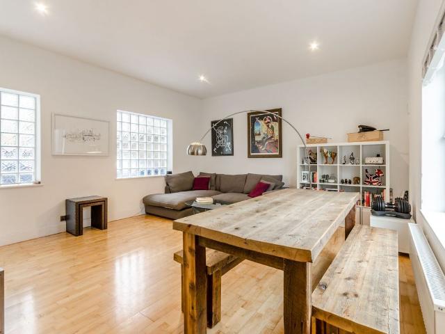 Chilton Street E2, Spitalfields, London, 2 bed flat to rent, £3,400 pcm | PrimeLocation