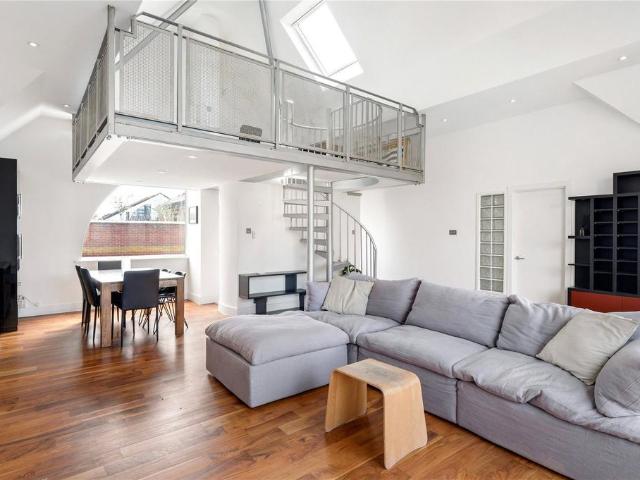 Chilton Street, London, E2 1 bed duplex to rent £3,750 pcm £865 pw