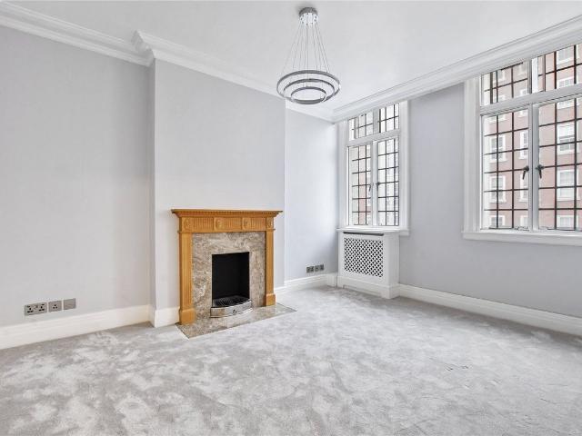 Chiltern Court, Baker Street, London NW1, 1 bed flat to rent, £2,708 pcm | PrimeLocation