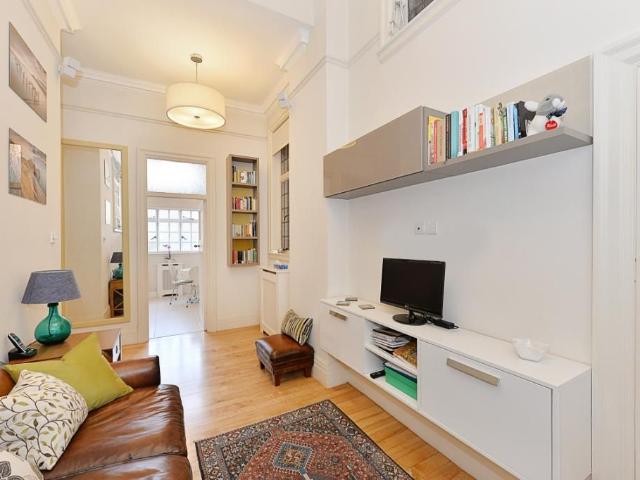 Chiltern Court, Baker Street NW1, 1 bed flat to rent, £2,600 pcm | PrimeLocation
