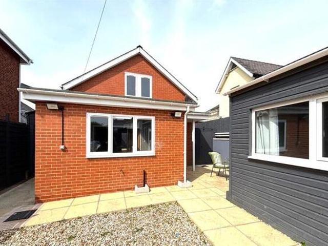 Chiltern Road, Prestbury, 2 Bedroom Detached