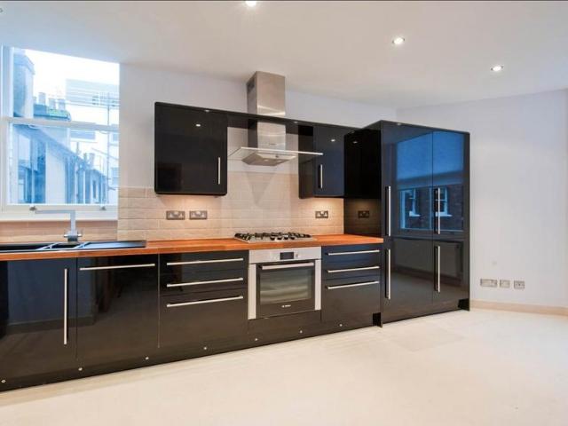 Chiltern Street, London W1U 2 bed flat to rent £3,999 pcm £923 pw