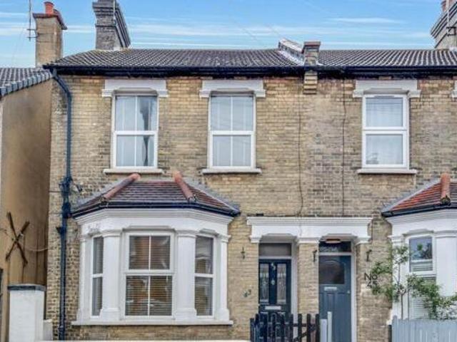 Chinchilla Road, Southend on sea, 3 Bedroom End