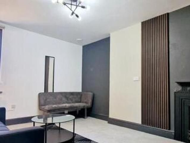 China Street, City Centre, 1 Bedroom Apartment