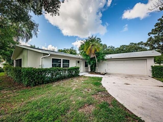 Chinaberry Rd, Clearwater, Home For Sale