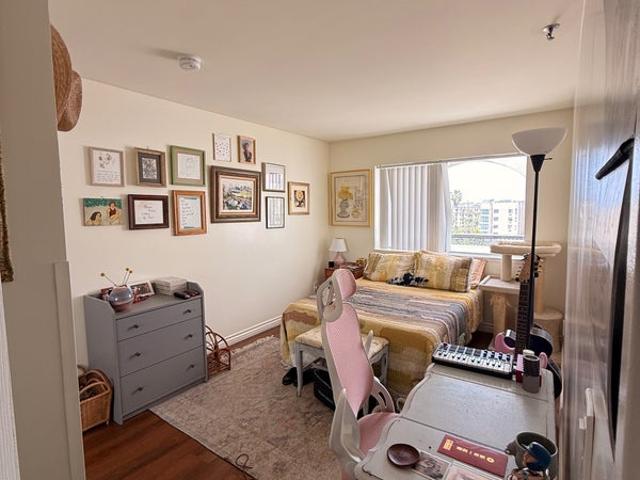 Chinatown 2BD/1B Roommate Needed ASAP