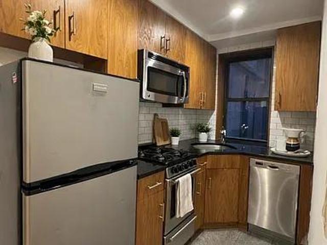 Chinatown Studio Sublet – Manhattan 3 weeks