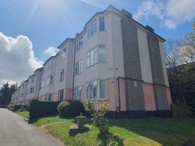 Chinbrook Road, London SE12, 2 bed flat to rent, £1,600 pcm | PrimeLocation